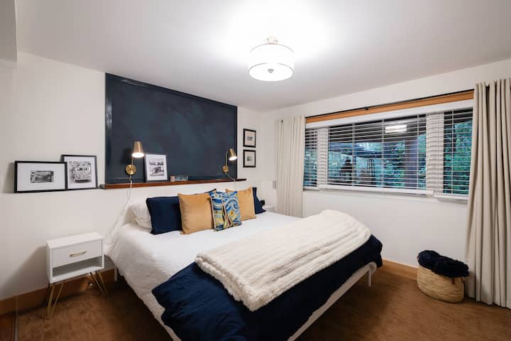 Quiet Luxury In The Rainforest Ucluelet, Bc - Ucluelet