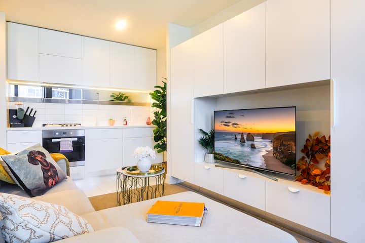 Bright 2br2b Vision Apartment · City Views - Australie