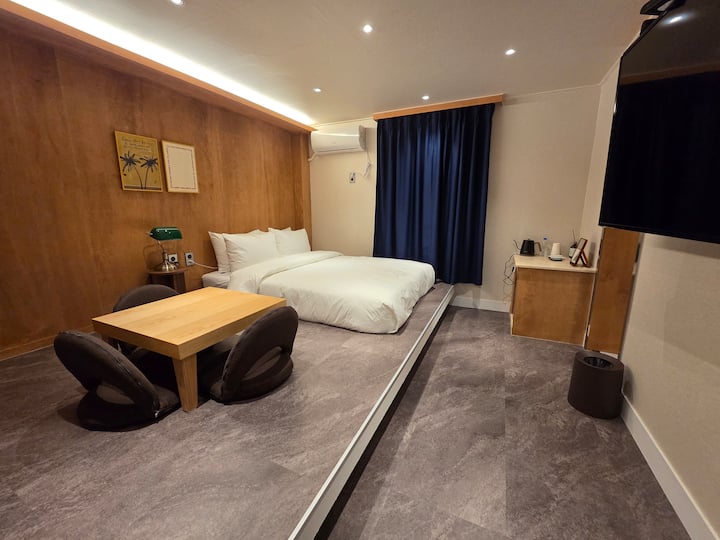 올이즈웰호텔(패밀리)/4인/상당구 - Daejeon