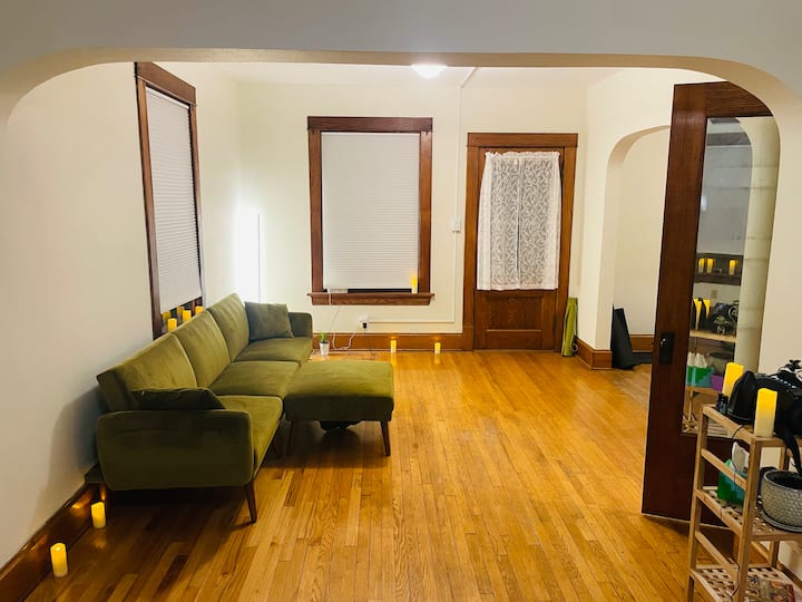 Serene Se Side Retreat – 1br + Meditation Space - Cedar Rapids, IA