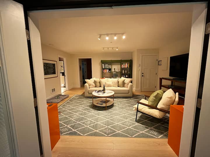 Quiet Luxury Two Bedroom Suite In Ucluelet, Bc - Ucluelet