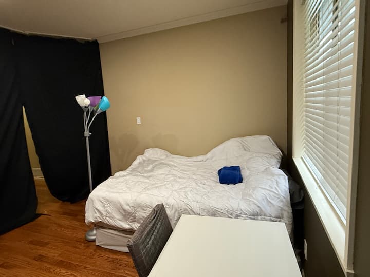 Lockable Private Space With Great Mountain View - Chilliwack