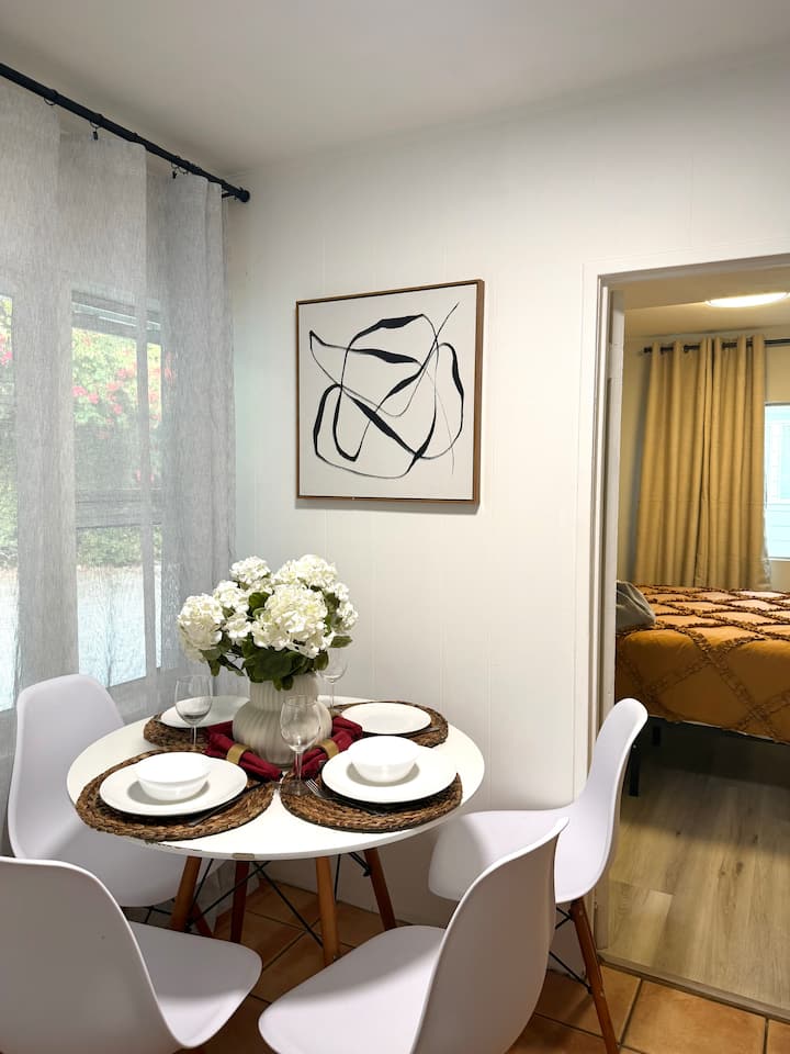 Central 2 Bed/pet Friendly/private Entrance/yard - Pasadena, CA