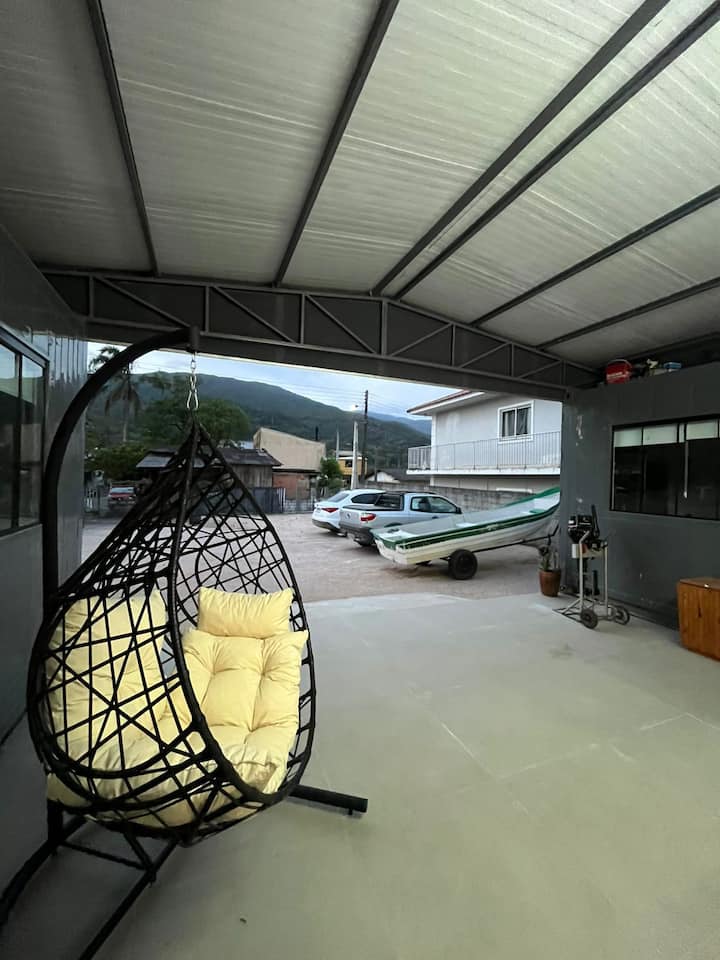 Casa Container Confortável E Bem Localizada. N1 - Palhoça