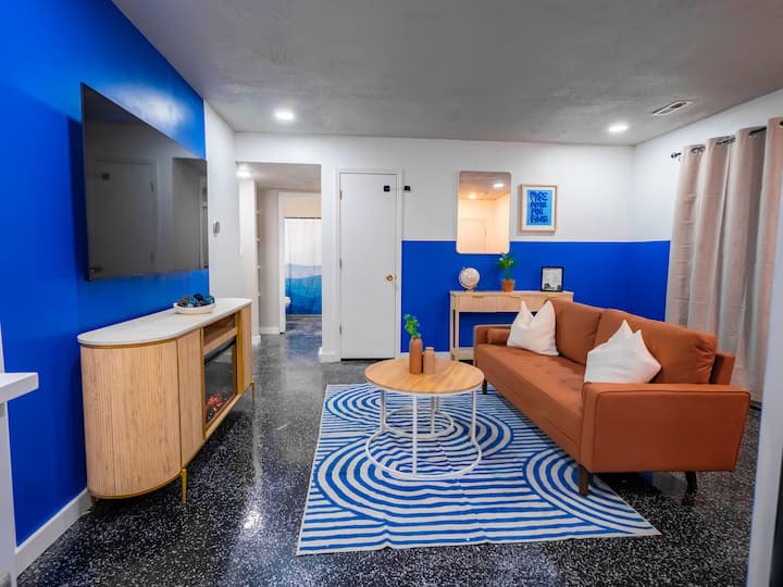 Roasted Blue - 8 Min To Ku/mass - Lawrence, KS