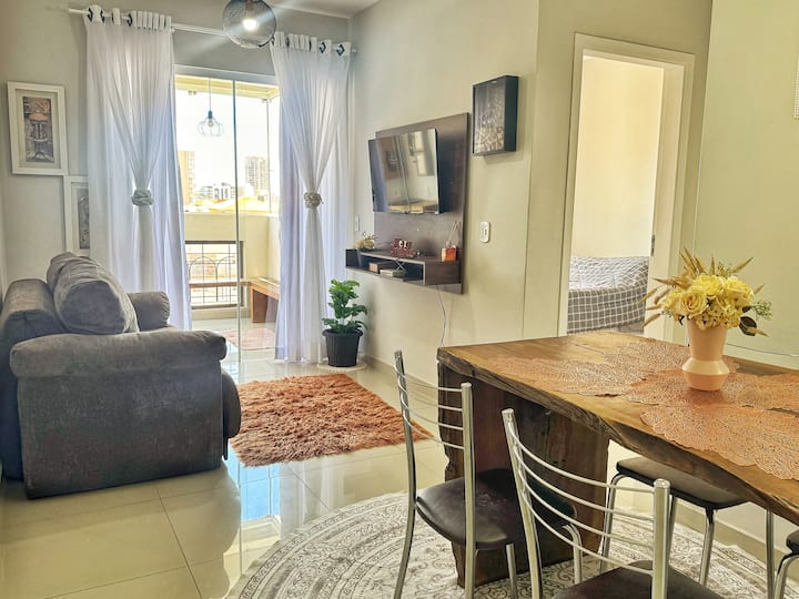 Apt No Centro | Suíte + 1q| Sacada E Churrasqueira - Ponta Grossa