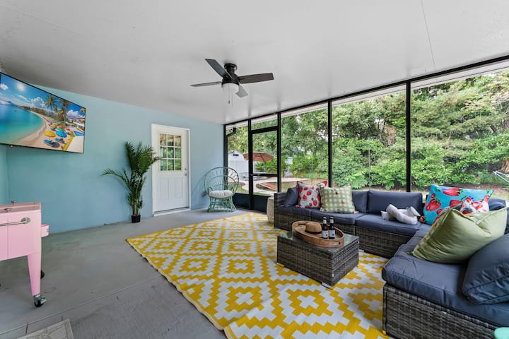 Cowboy Pool | Hammock | Games | 5 Min To Beach - Clearwater Beach, FL