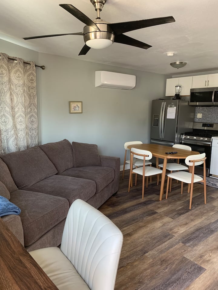 Fantastic Venice Apartment With Golf Course View - Los Angeles, CA