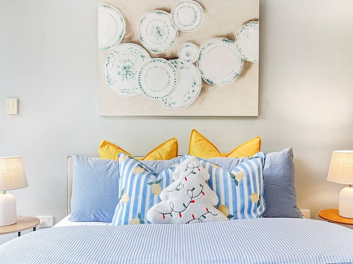 Chatswood Gem Steps To Metro, Mall & Park - North Sydney