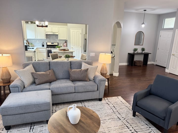 Cozy Home - Steps Away From Town Center (King Bed) - El Dorado Hills, CA