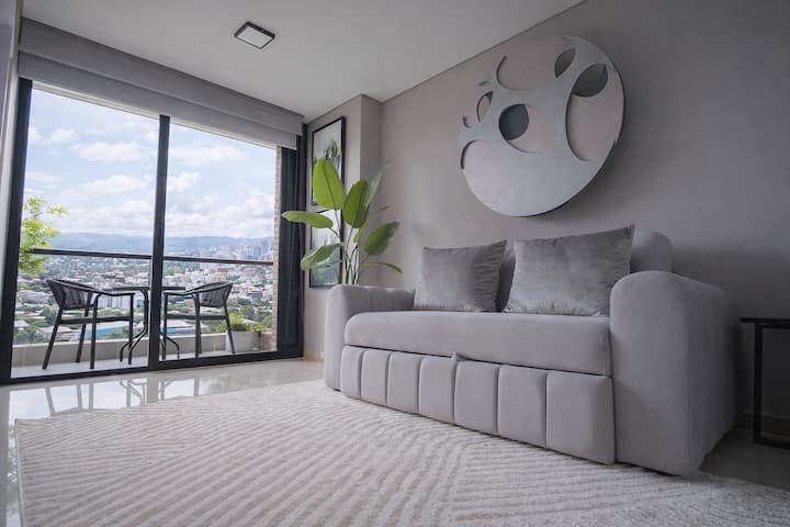 Modern Studio With Balcony View, Pool & Gym - Bucaramanga