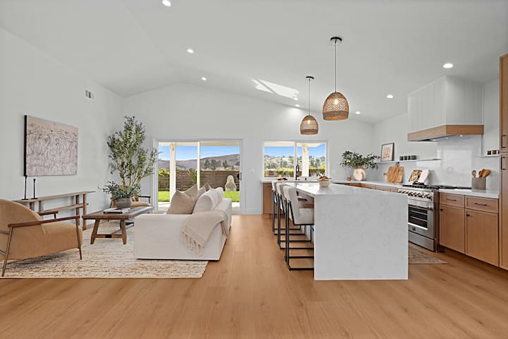 Spanish Hilltop Retreat With Stunning Views - Moorpark, CA