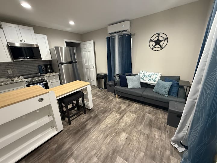 Maximized Living In A Cozy Home - Monahans Sandhills State Park, Monahans