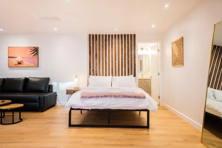 Studio For You 12 Miles Away To Disneyland - Hacienda Heights, CA