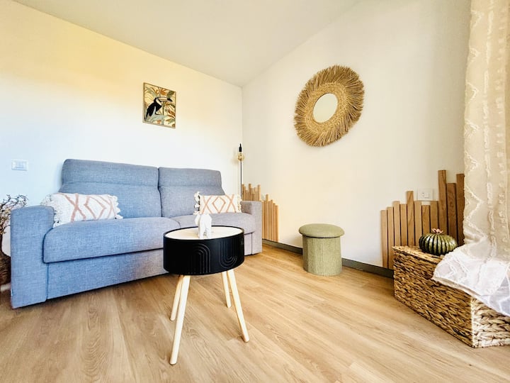 Appartement Rénové Avec Terrasse Et Parking Privé - Roses
