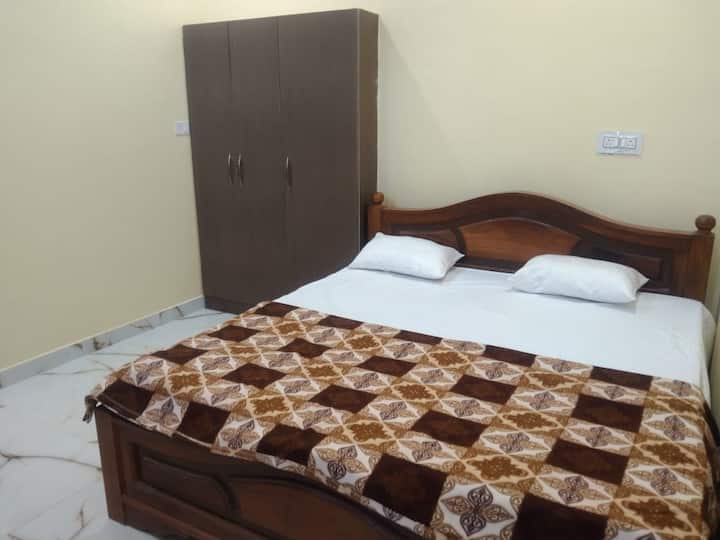 Raghuvar Niwas - Ayodhya