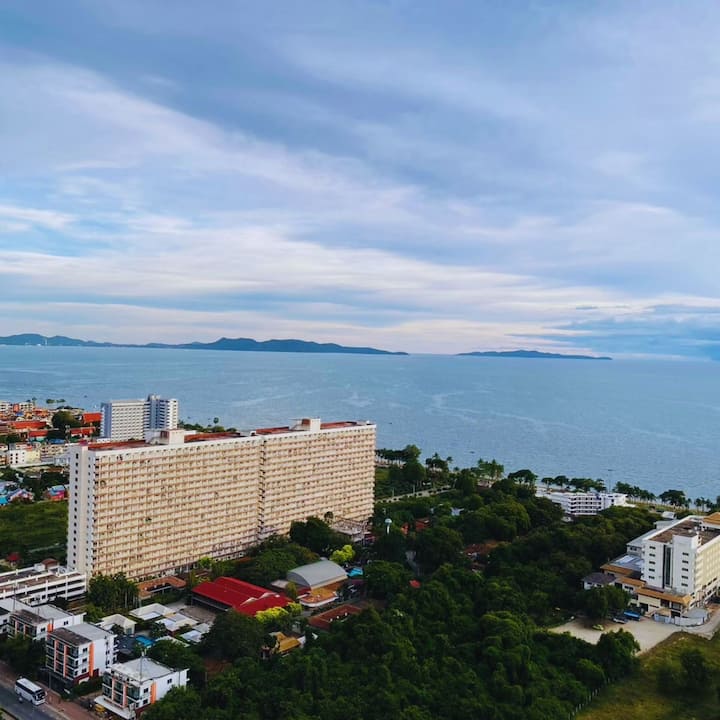 芭提雅正海景二室一厅套房高层全新/24小时可入住/曼谷接送服务/中天海滩夜市/泳池/健身房353 - Thailand