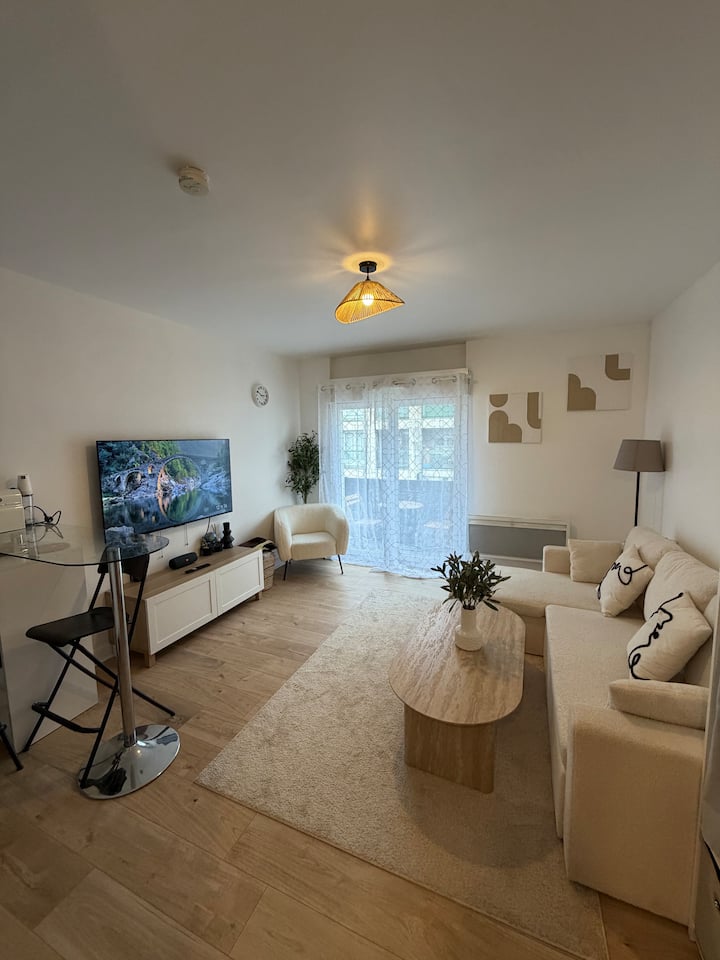 Studio Lumineux - 10 Min De Cdg - Goussainville