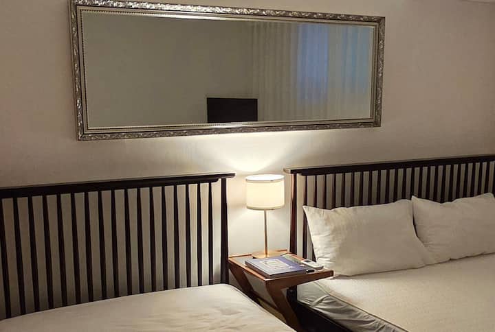 서울중심/ 공덕역3분/ 짐보관/ 웰컴티세트/ 무료주차/ 2rooms/ 3beds/ 한복체험 - Seoul