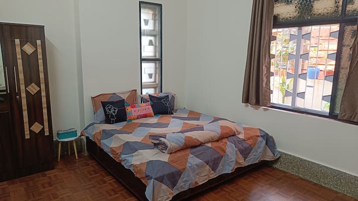 New Premium Guest House @Centrally Located 7 Rasta - Solapur