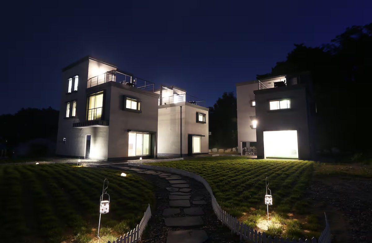 Mio 491 White - Houses for Rent in Gangneung-si, Gangwon Province ...