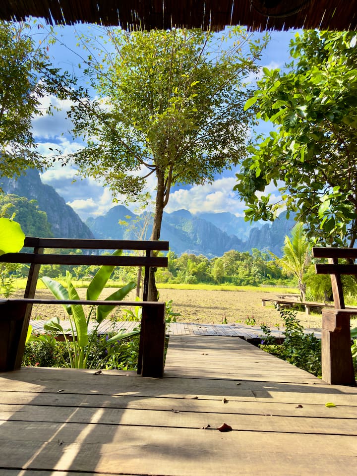 Panoramic Mountain View King Room - Laos