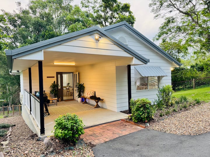 The Valley Escape - A Cosy Stay With Breakfast - Brisbane
