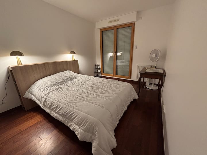 Appartement 65 M2 Balcon. Très Proche De Paris - Levallois-Perret