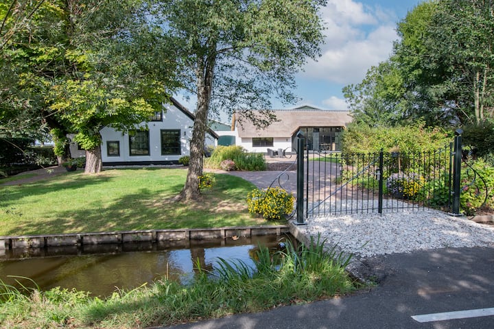 Chestnut Farm House & Lodge - 2 Huizen - Pays-Bas