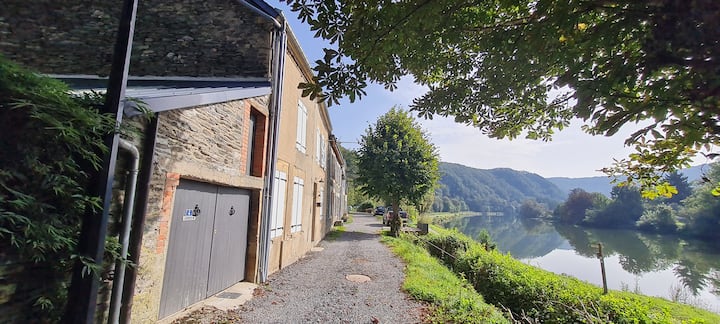 Maison Authentique En Bord De Meuse - Haulmé