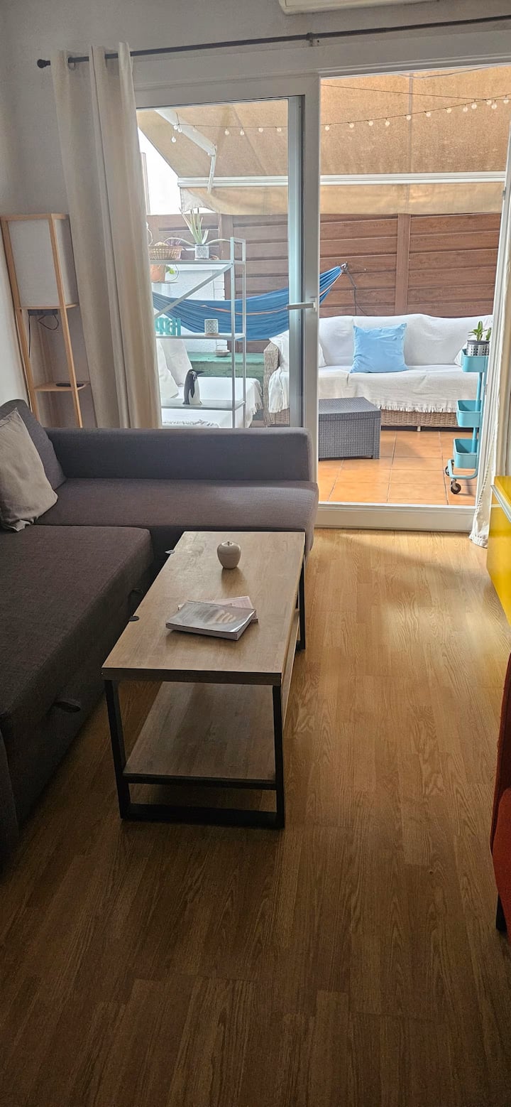 Sunny Room + Large Chill-out Terrace - Barcelona
