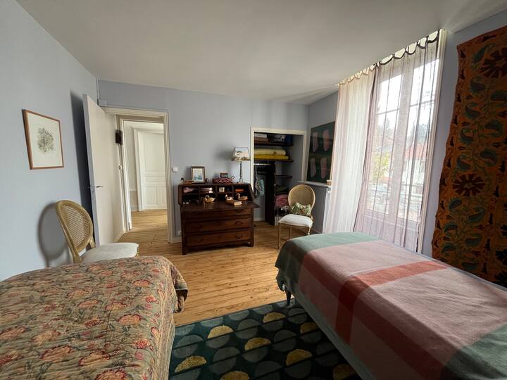 Chambre 3 Dans Maison De Famille Ancienne - Lapalisse