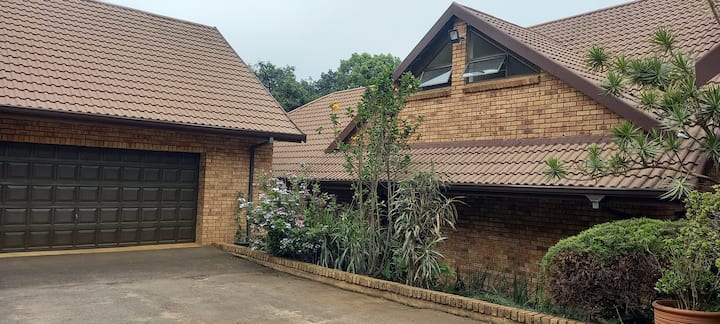 Lovely, Fully Furnished Two Bedroom, Cottage. - Cato Ridge