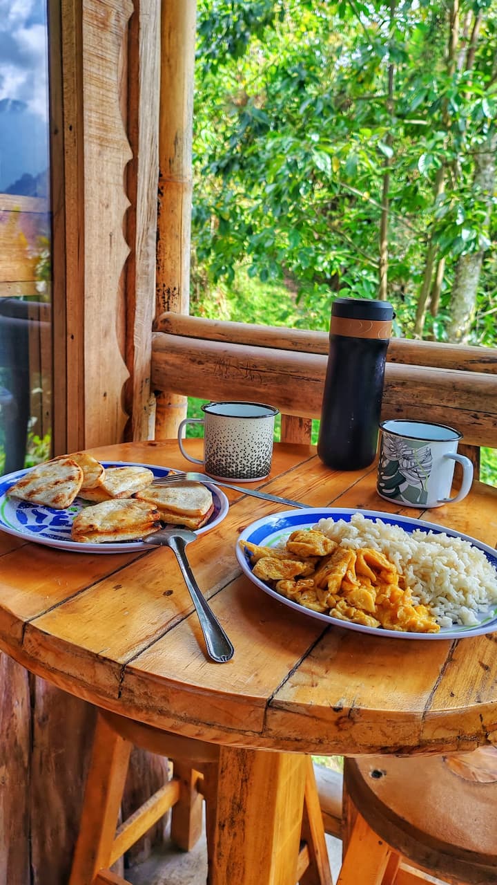 Glamping Alpino – Entre Montañas Y Cielo Abierto - Génova