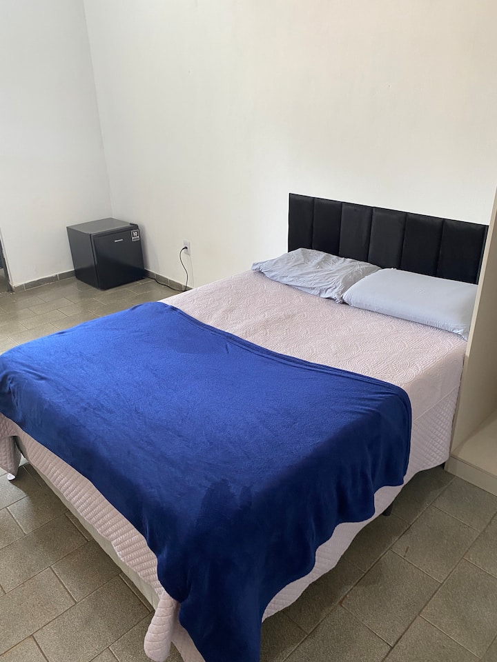 Kitnet Econômica - Para Quem Quer Economizar! - Bauru