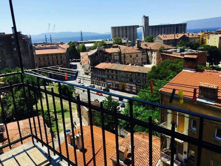 Seaview 4 Bedroom Apartment By Book-rijeka - Rijeka