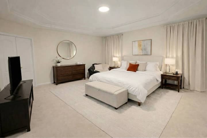 Luxury Master Suite Retreat At Premium Location - Williamsburg, VA