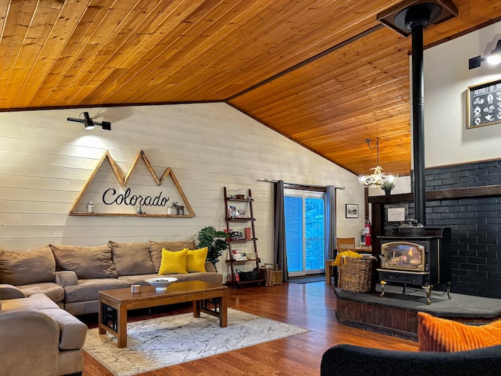 Creekside Retreat / Hottub / Gameroom / Mtn Views - Georgetown, CO