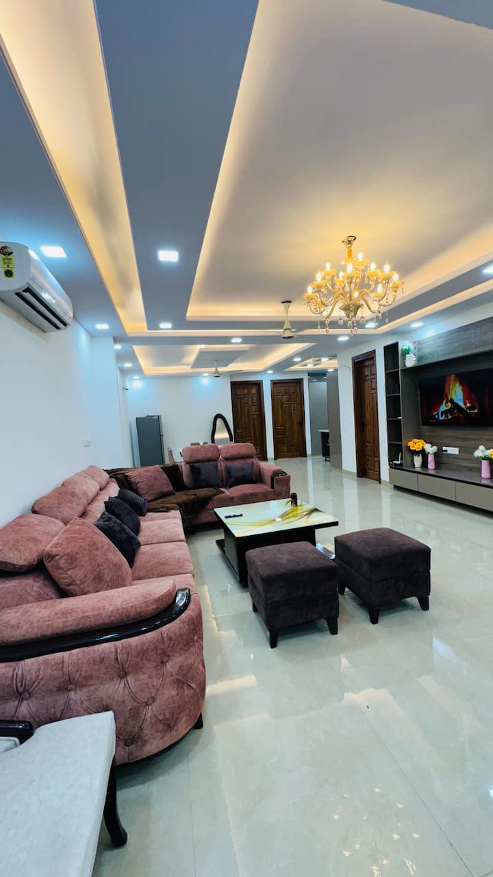 Luxurious Houses Near Yashoobhoomi/ Airport - デリー