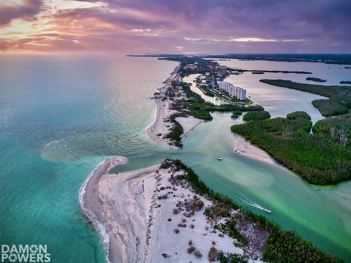 3 Bedroom/3bath House, Pool, Fireplace
No Smoking - Sarasota, FL