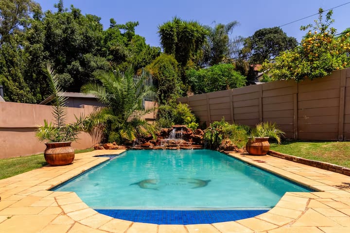 Beautifully Presented 4bedroom Home In Honey Hills - Krugersdorp