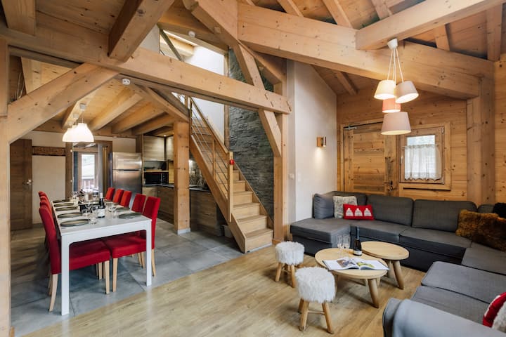 Apartment Mont Blanc - Sleeps 10 - Les Gets