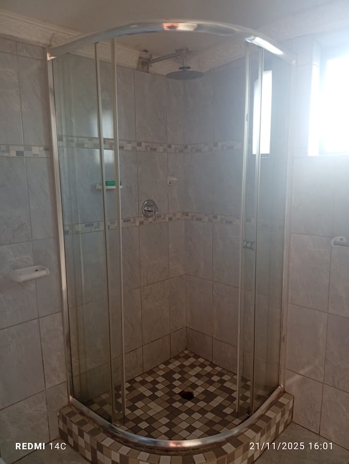 Morden Bliss Home With Panoramic View - Port Shepstone