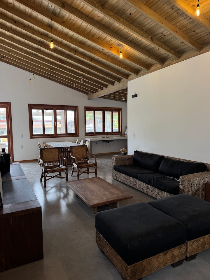 Casa Maravilhosa Na Praia Do Rosa - Imbituba