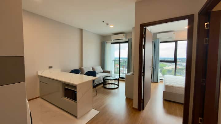 Arise2全新豪华泳池健身房公寓（位于15楼景观无遮挡） - Chiang Mai