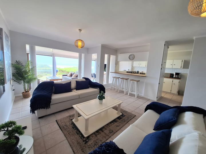 Blue Horizon | Seaviews | Beach Access - Port Alfred