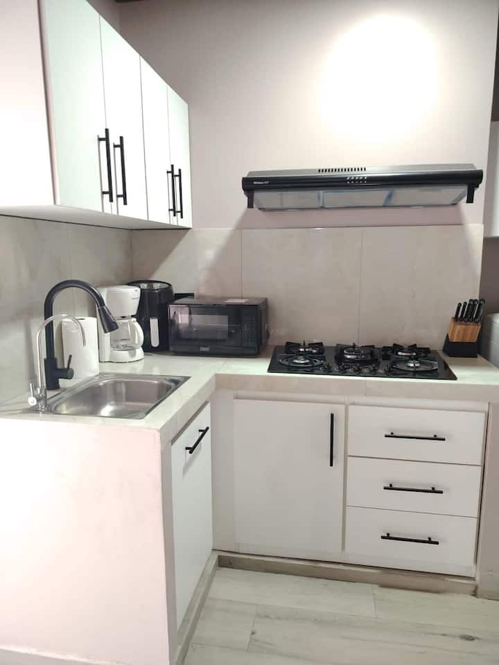 Habitación Privada En Alojamiento En Portoviejo - Portoviejo
