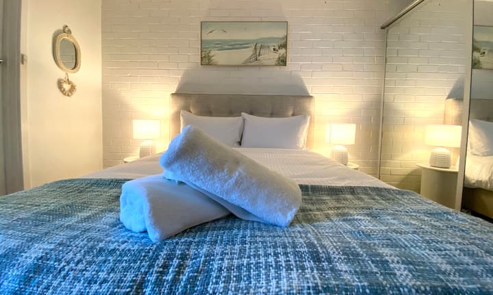 Beachside Getaway - Walk To Shore - Western Australia