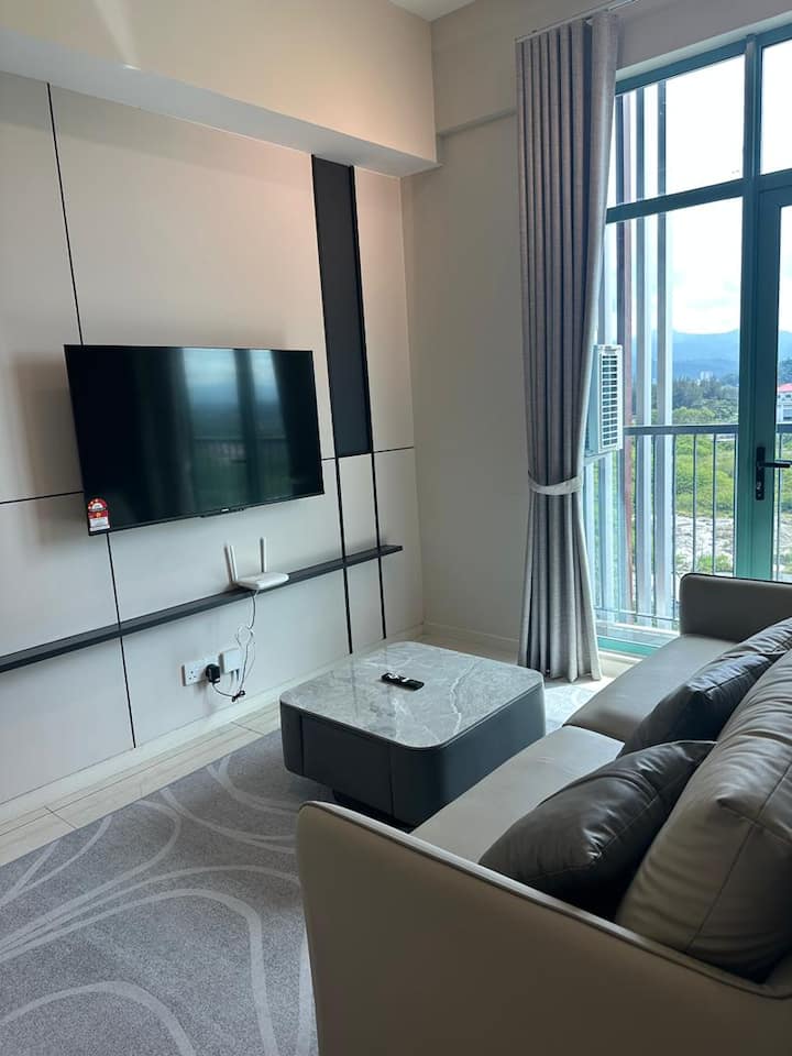 Luxury 2br| Seaview And Mountain View With Balcony - Kota Kinabalu