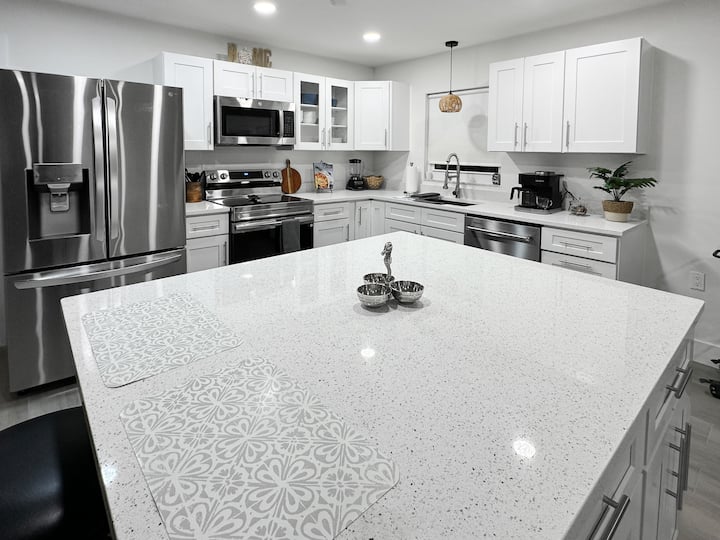 Pet Friendly, Air Hockey, Arcade, Wifi, Kitchen - Hudson, FL